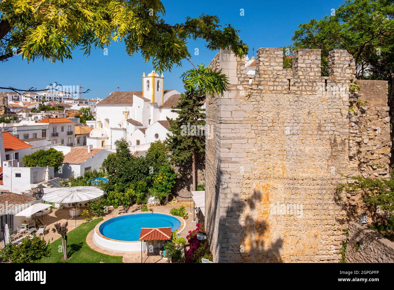 Portugal, Algarve, Tavira, the old town, castle (castelo) of Tavira ...