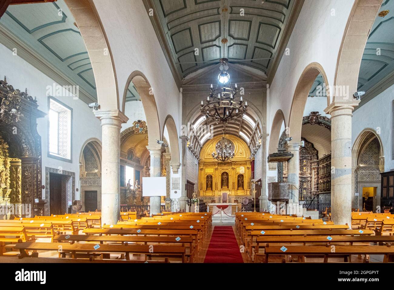 Portugal, Algarve, Faro, the old town, the cathedral of Faro (or the Sé ...