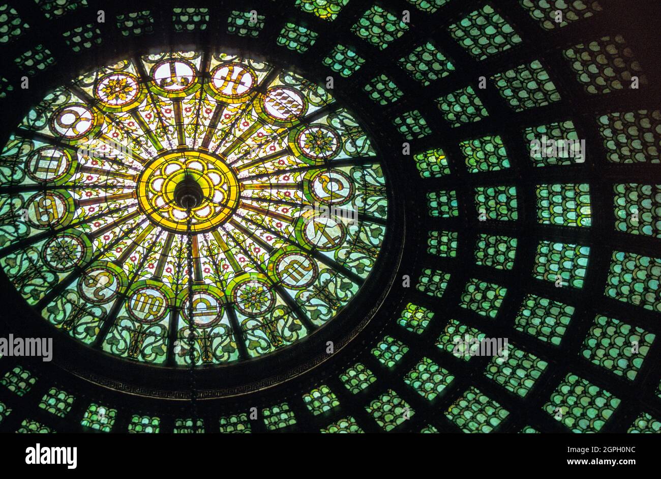Chicago cultural center tiffany hi-res stock photography and images - Alamy