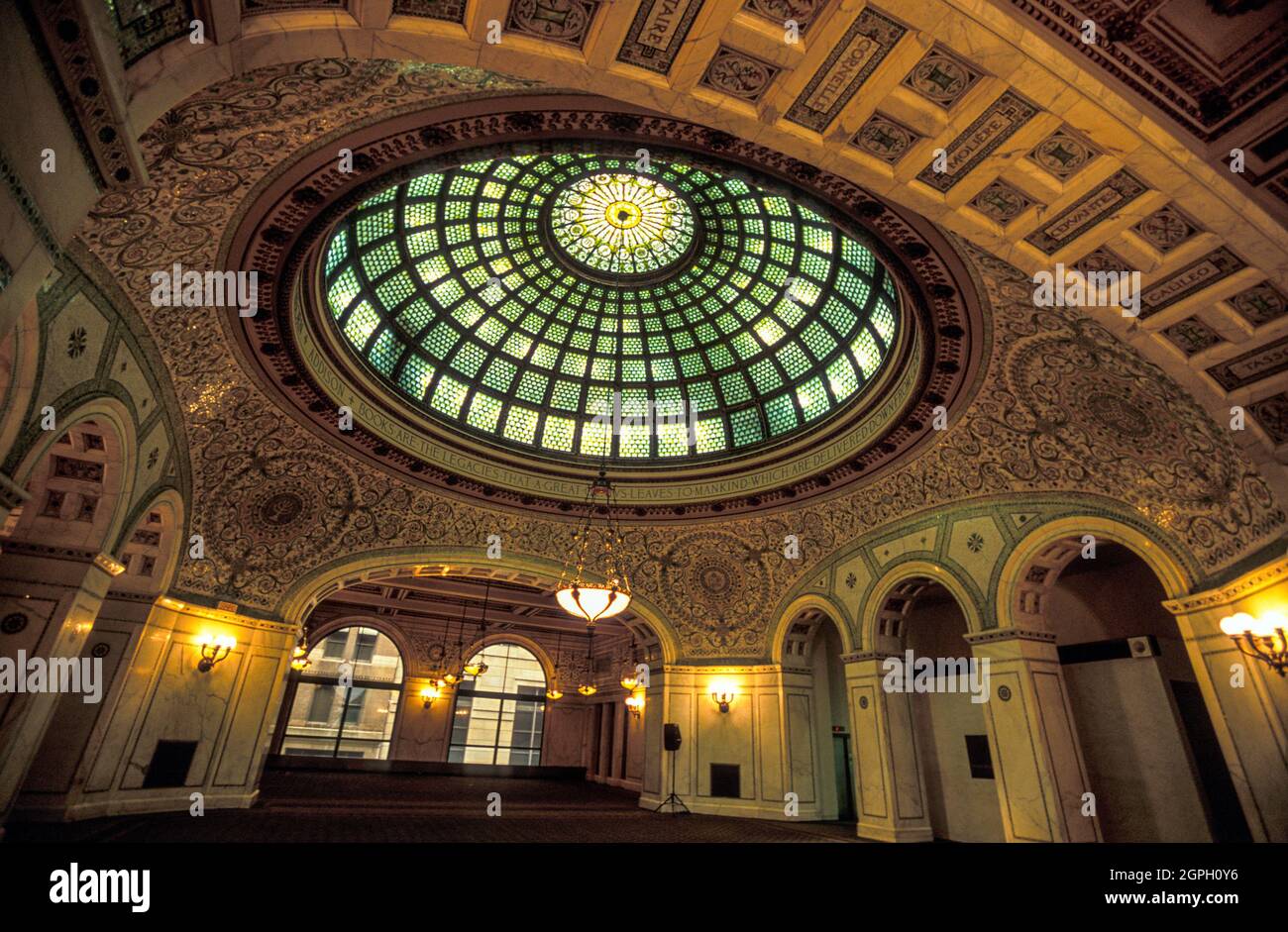 Tiffany glass dome, Chicago Cultural Center, Chicago, Illinois, USA ...