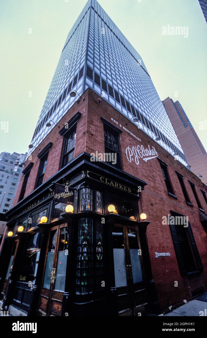 Clarkes restaurant hi-res stock photography and images - Alamy