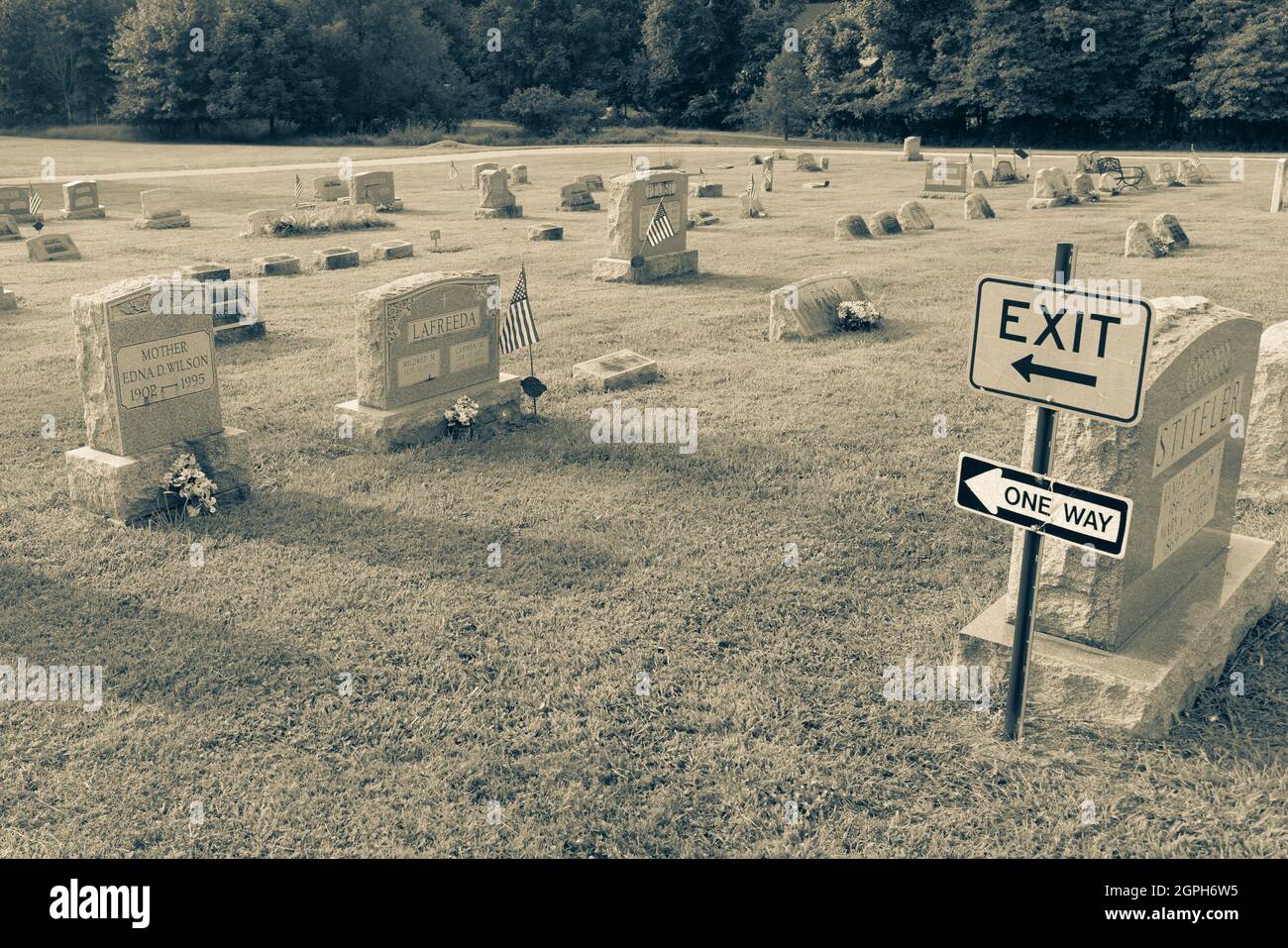 Exit sign in cemetery hi-res stock photography and images - Alamy