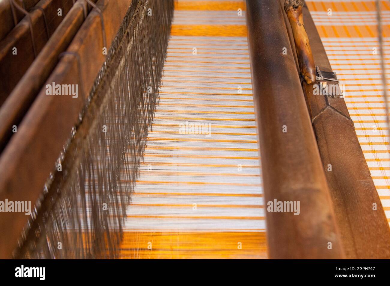 Weaving wooden handloom for pattern Stock Photo - Alamy