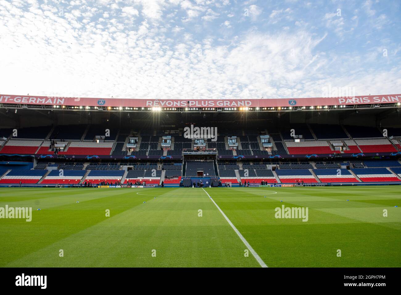 Paris germain stadium general hi-res stock photography and images - Alamy