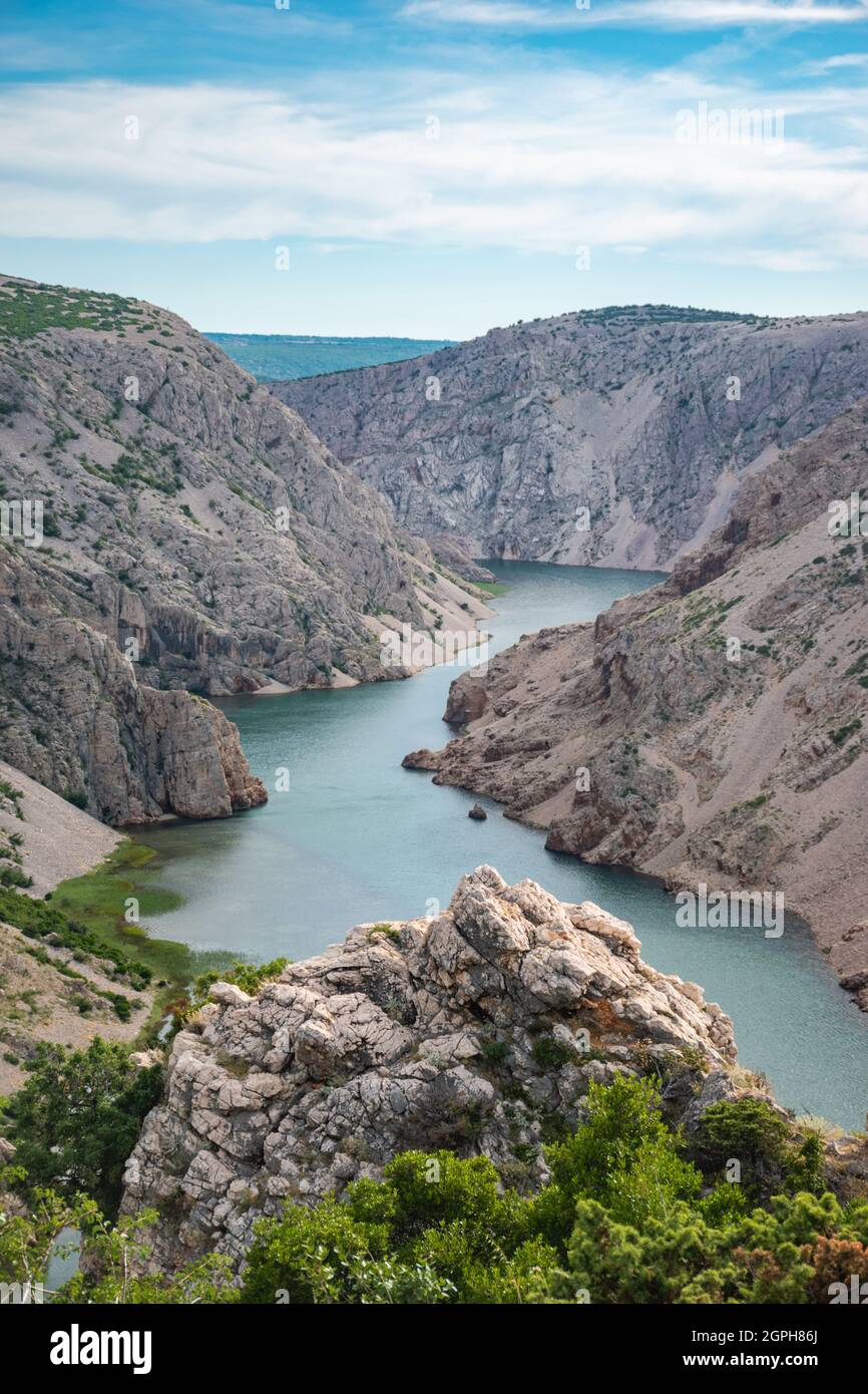 Zrmanja river canyon from the viewpoint in Dalmatia, Croatia Stock ...