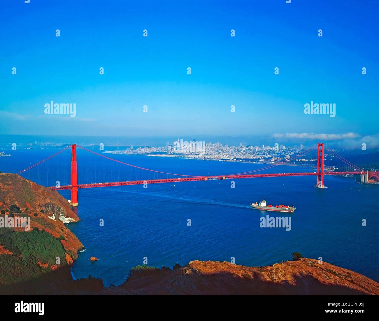 Traffic on Golden Gate Bridge, California Stock Photo - Alamy