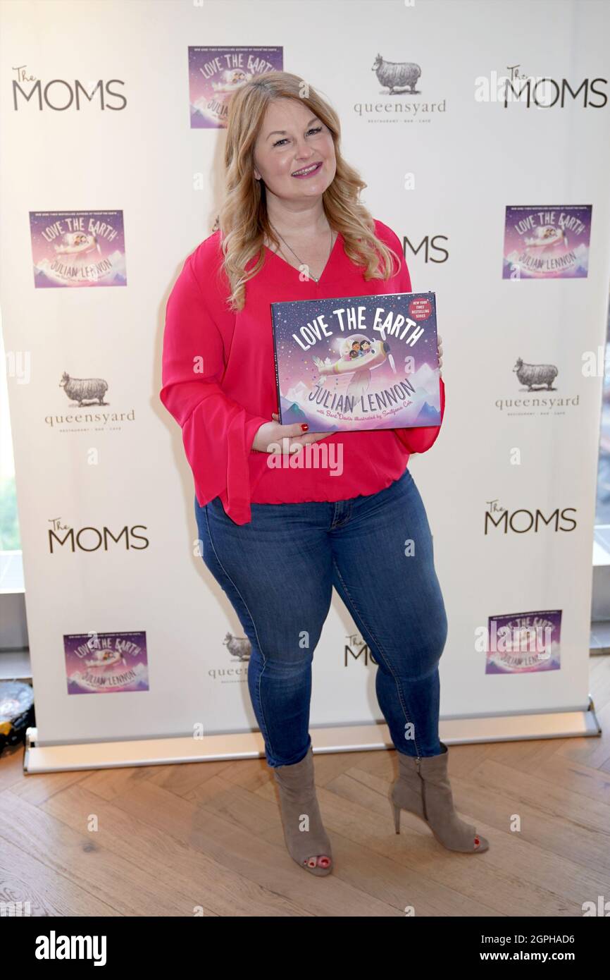 New York - NY - 20190425 The MOMS (Denise Albert and Melissa Gerstein ...