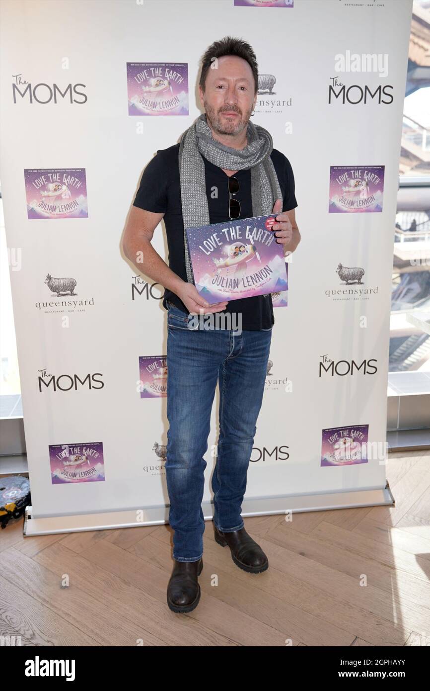 New York - NY - 20190425 The MOMS (Denise Albert and Melissa Gerstein ...