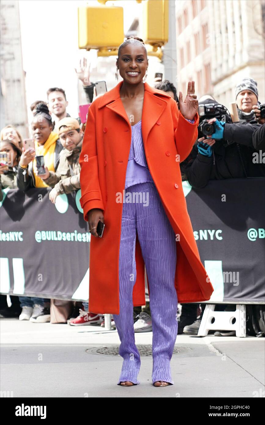 New York - NY - 20190402 Melissa Joan Hart and Issa Rae are seen ...