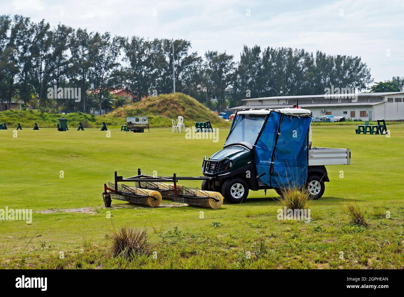 RIO DE JANEIRO, BRAZIL - DECEMBER 11, 2019: Golf course maintenance ...