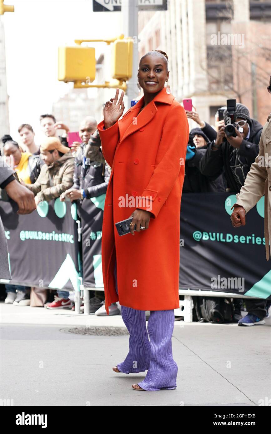 New York - NY - 20190402 Melissa Joan Hart and Issa Rae are seen ...