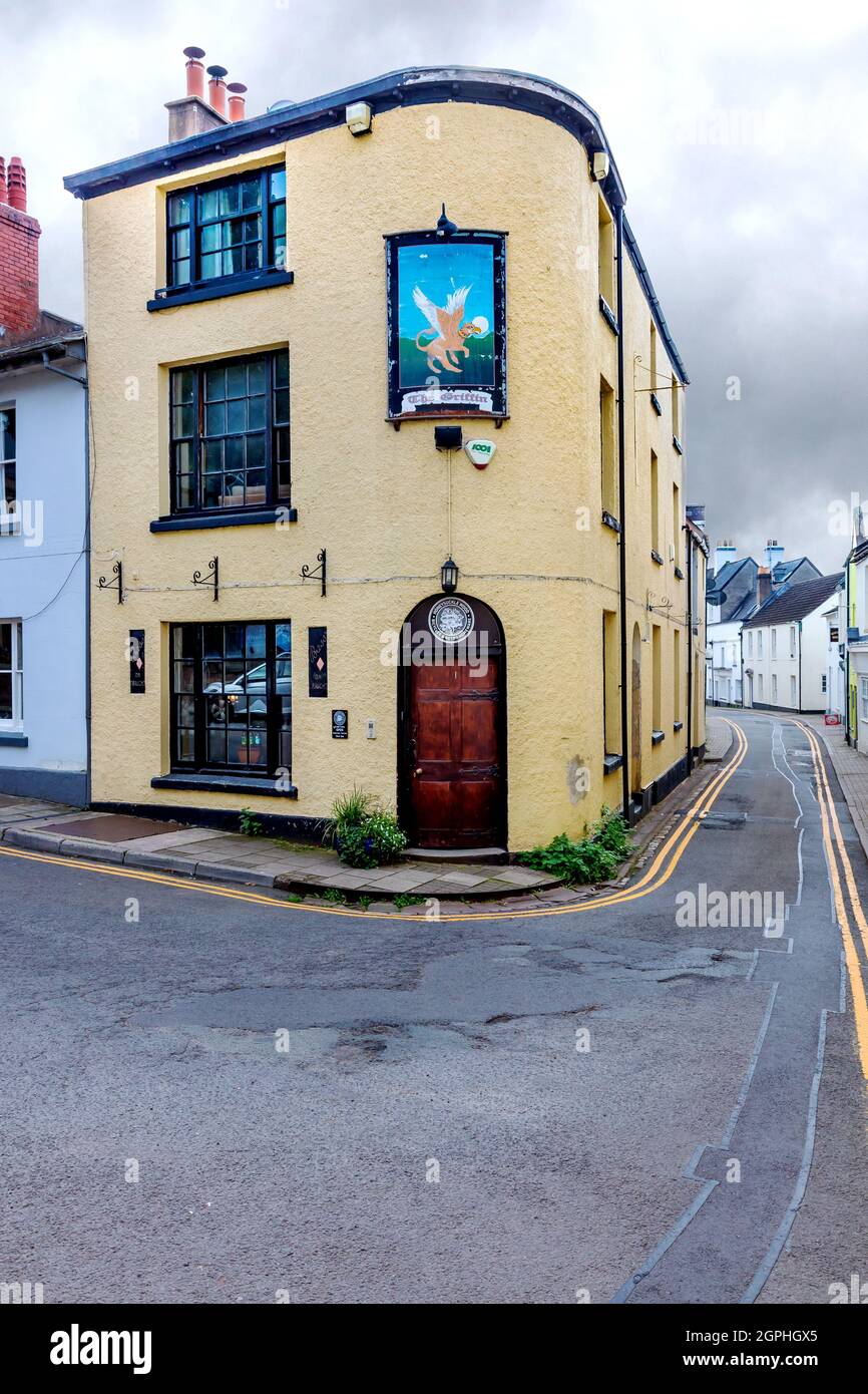 The Griffin Inn, Whitecross Street, Monmouth Stock Photo - Alamy