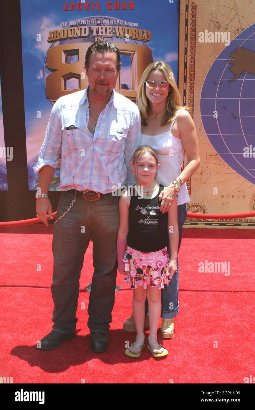 Robert patrick and family hi-res stock photography and images - Alamy
