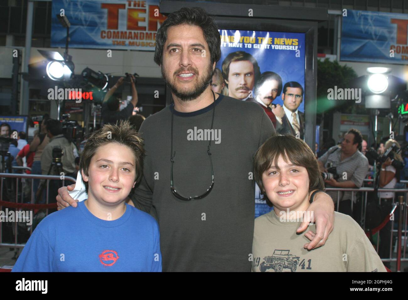 Ray romano and family hi-res stock photography and images - Alamy