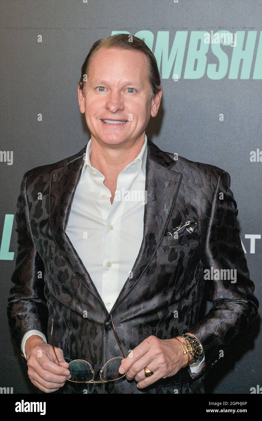 New York - NY - 20191216 Cast members and celebrities arrive for a ...