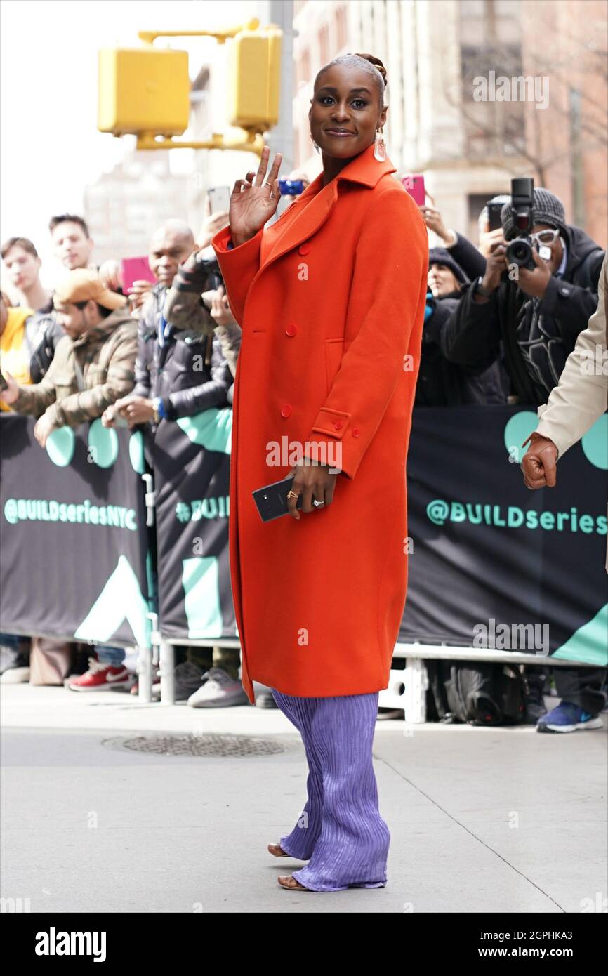 New York - NY - 20190402 Melissa Joan Hart and Issa Rae are seen ...
