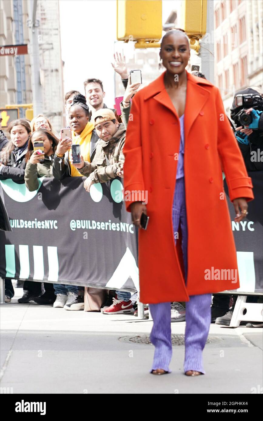 New York - NY - 20190402 Melissa Joan Hart and Issa Rae are seen ...