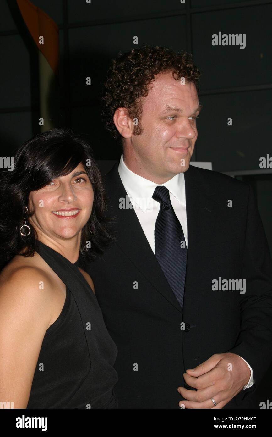 John C. Reilly, Alison Dickey 08/30/04 "Criminal" Premiere at Arclight ...