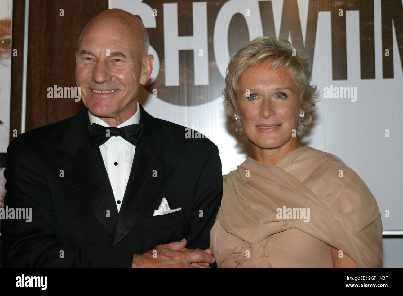 Patrick Stewart, Glenn Close 09/19/04 The 56th Annual Primetime Emmy ...