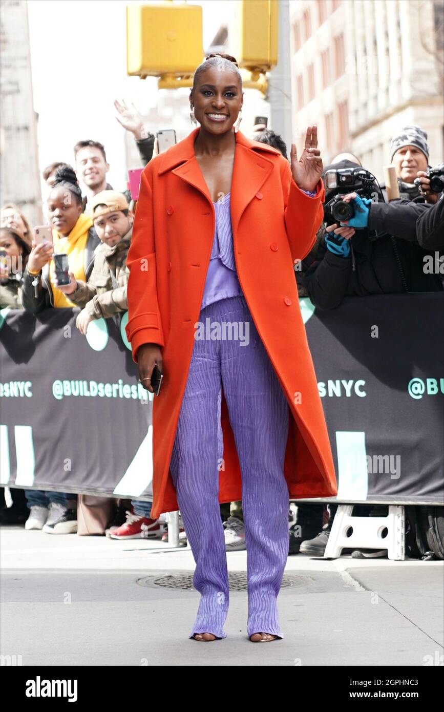 New York - NY - 20190402 Melissa Joan Hart and Issa Rae are seen ...