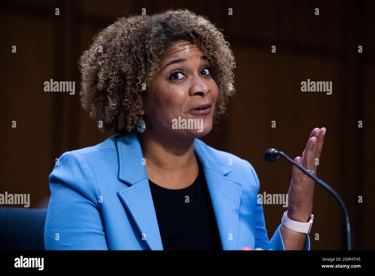 Jennifer mascott hi-res stock photography and images - Alamy