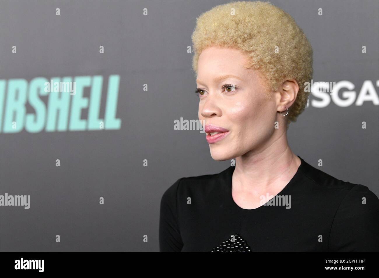 New York - NY - 20191216 Cast members and celebrities arrive for a ...