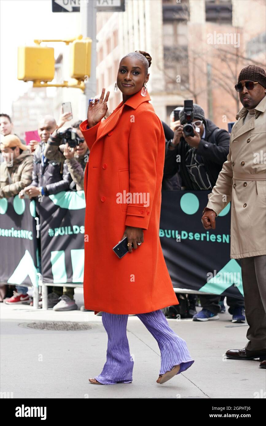 New York - NY - 20190402 Melissa Joan Hart and Issa Rae are seen ...