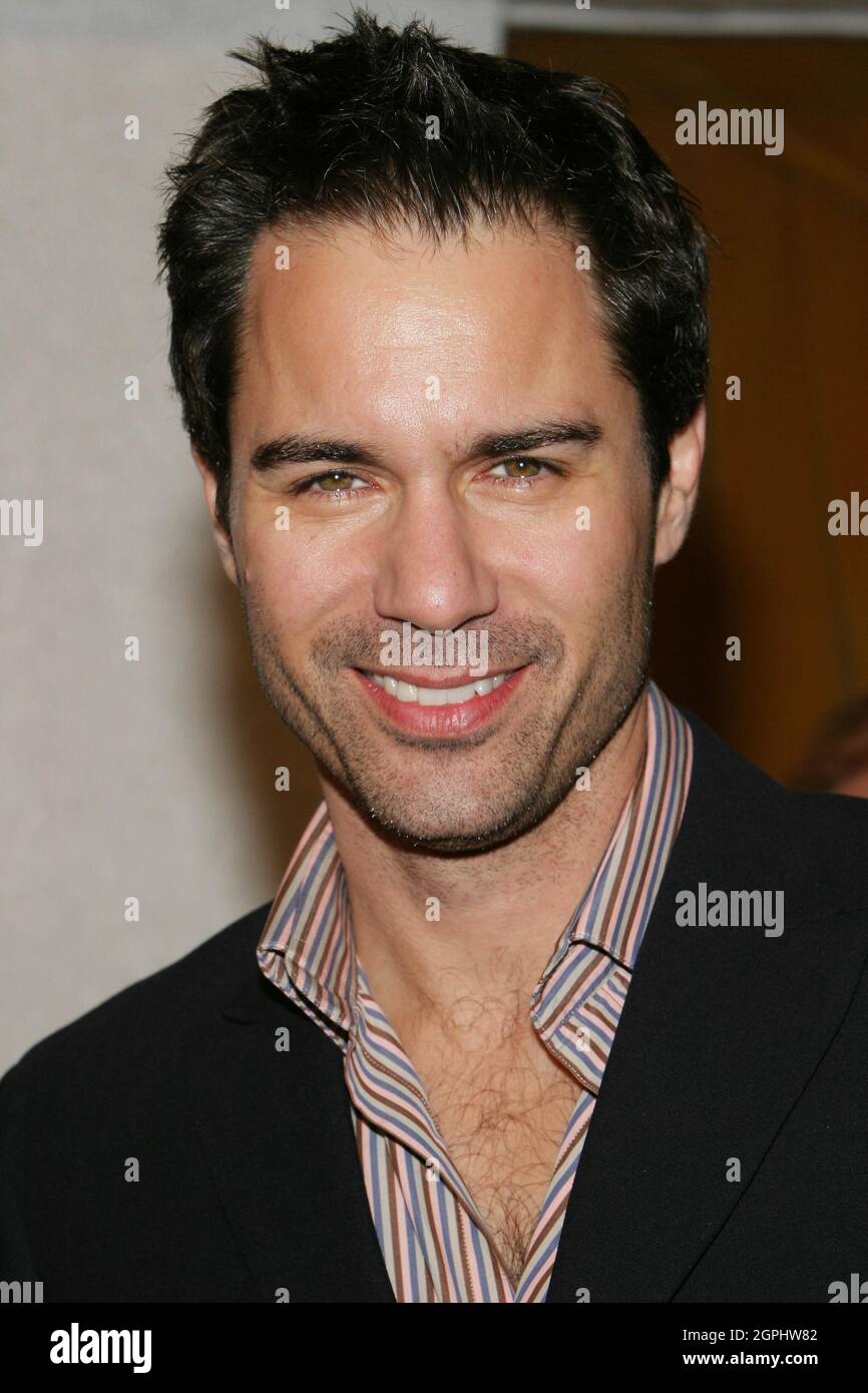 Eric McCormack 11/22/04 CLOSER premiere held at Mann Village, Los ...