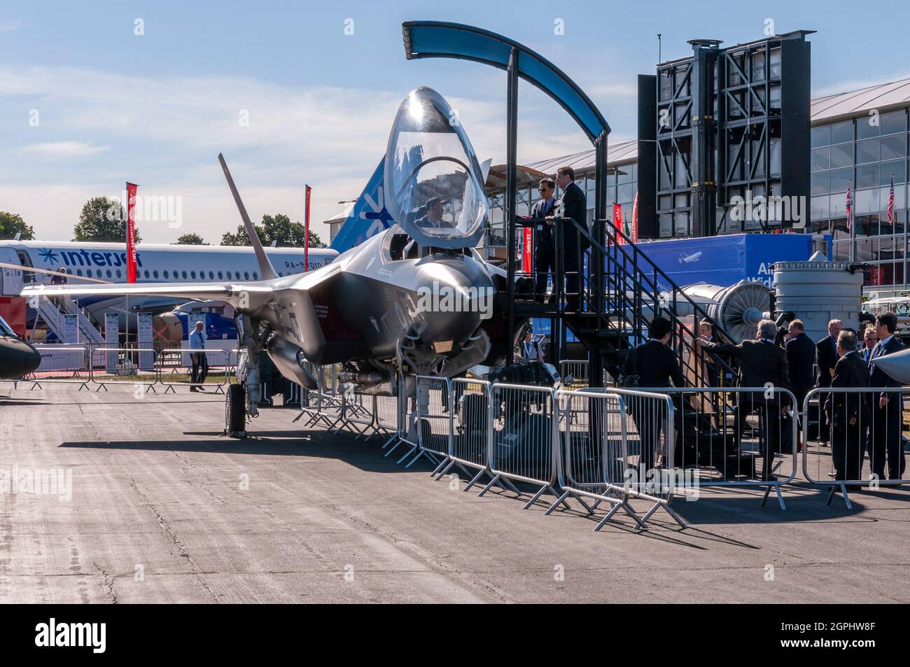 Mock up lockheed martin f 35 hi-res stock photography and images - Alamy