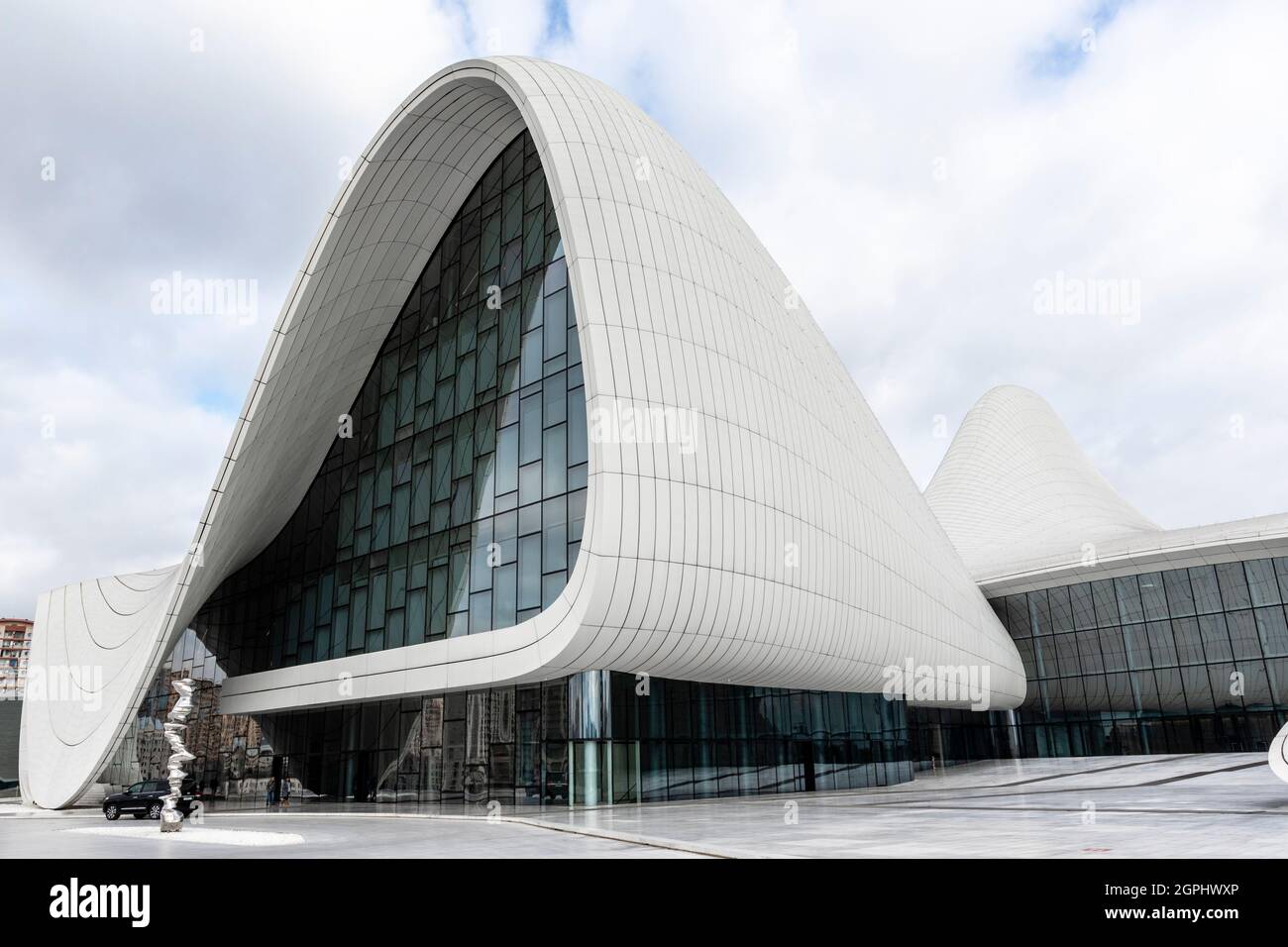 Facade of the Heydar Aliyev Center (Zaha Hadid Architects) in Baku ...