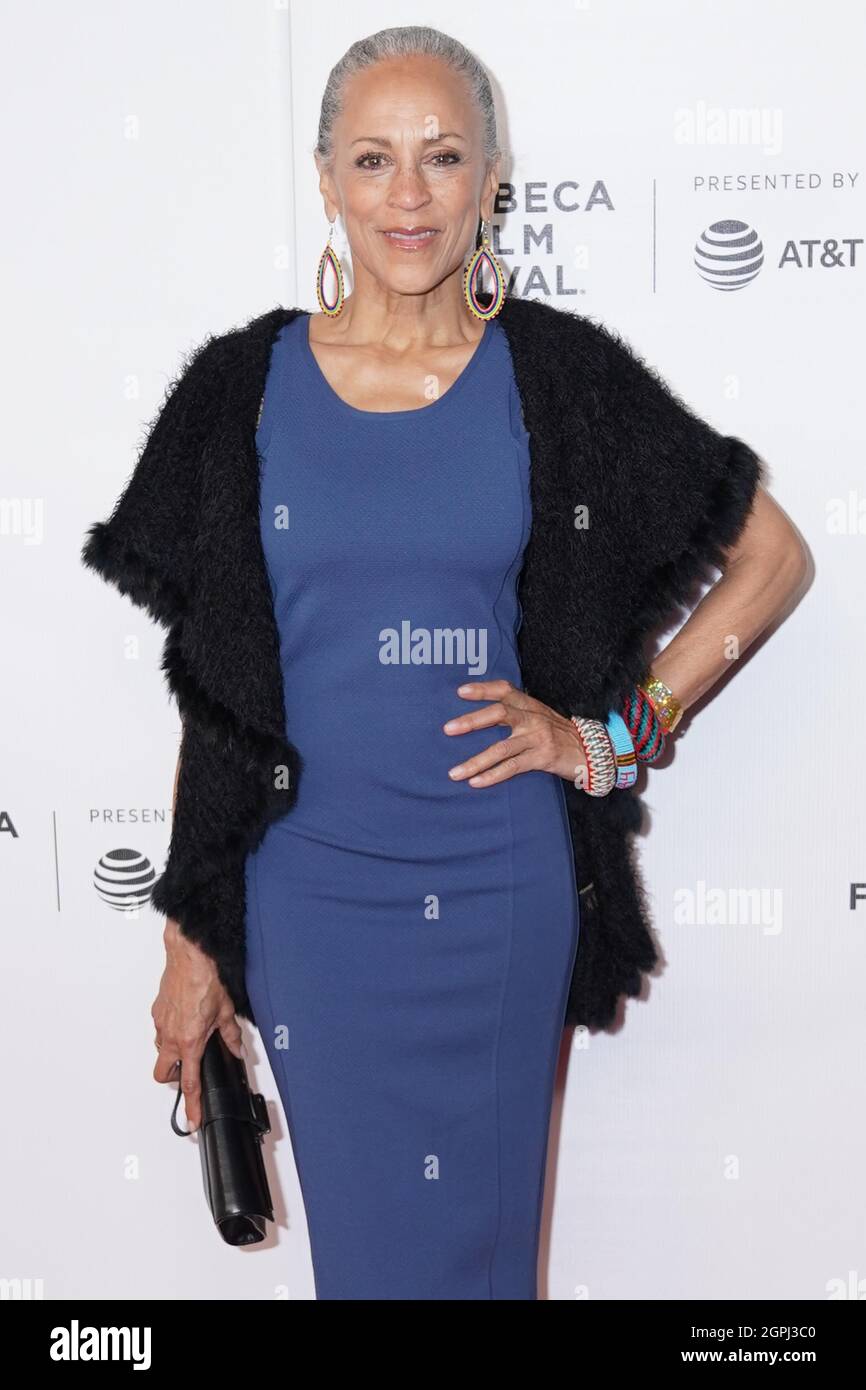 New York - NY - 20190428 - Halston Premiere at the 2019 Tribeca Film ...