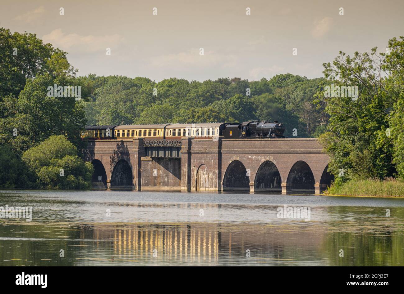 Steam train at Swithland reservoir on The Great Central Railway (GCR ...