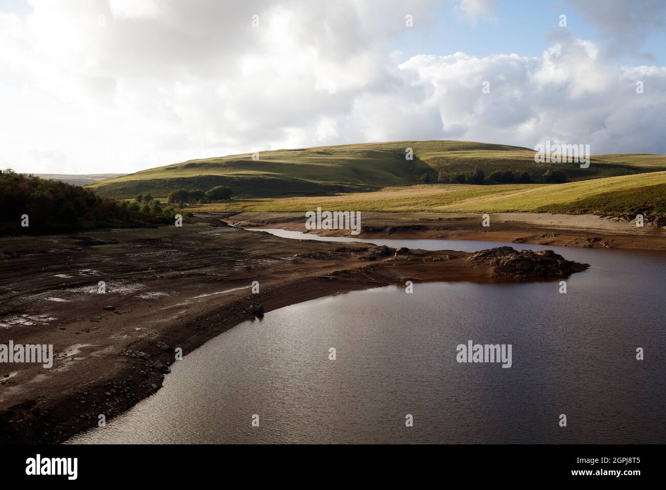 Craig Goch Dam, Elan Valley, Rhayader, UK. 29 September 2021. The 120ft ...