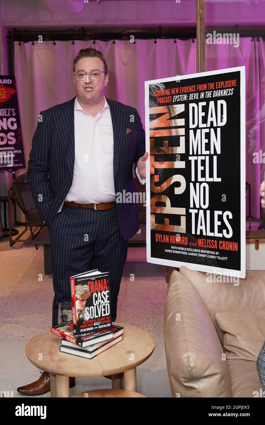 Exclusive - New York - NY - 20190916-Dylan Howard Signing Copies of his ...