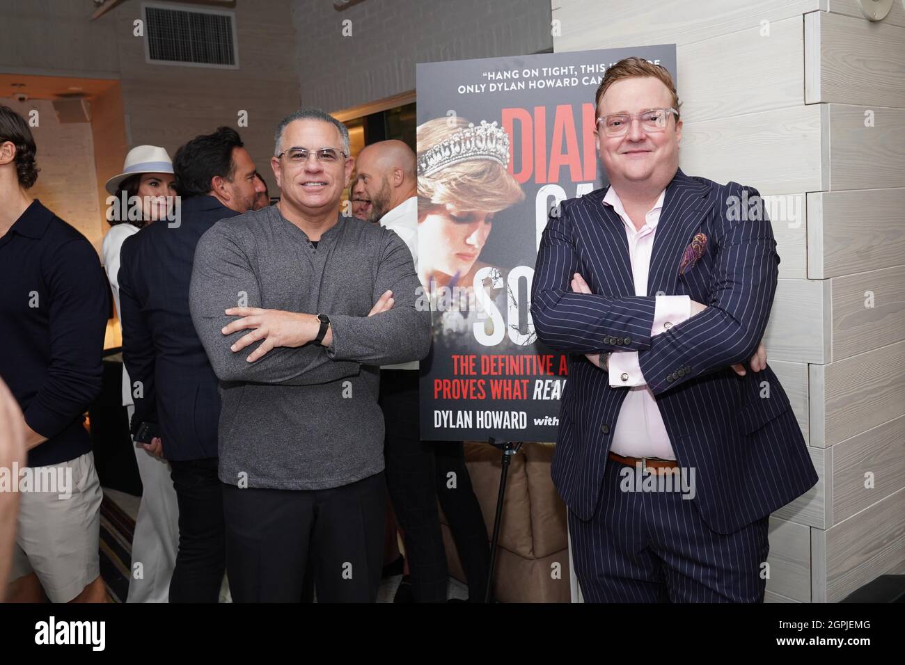 New York - NY - 20190916 - Dylan Howard Signing Copies of his new Book ...