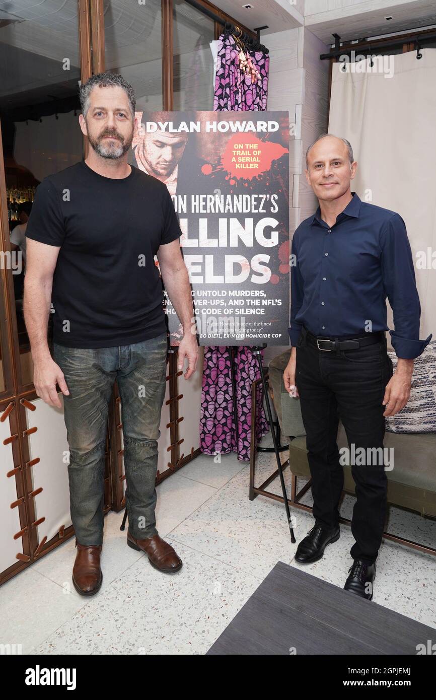 Exclusive - New York - NY - 20190916-Dylan Howard Signing Copies of his ...