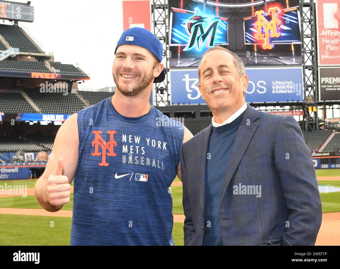 Queens, NY, USA. 29th Sep, 2021. Pete Alonso of the NY Mets and Jerry ...