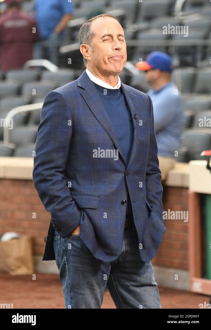 Queens, NY, USA. 29th Sep, 2021. Jerry Seinfeld pictured before the NY ...
