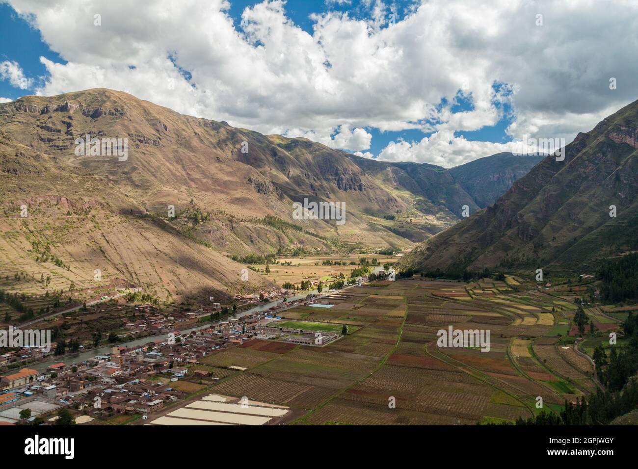 Sacred Valley of Incas near Pisac village, Peru Stock Photo - Alamy