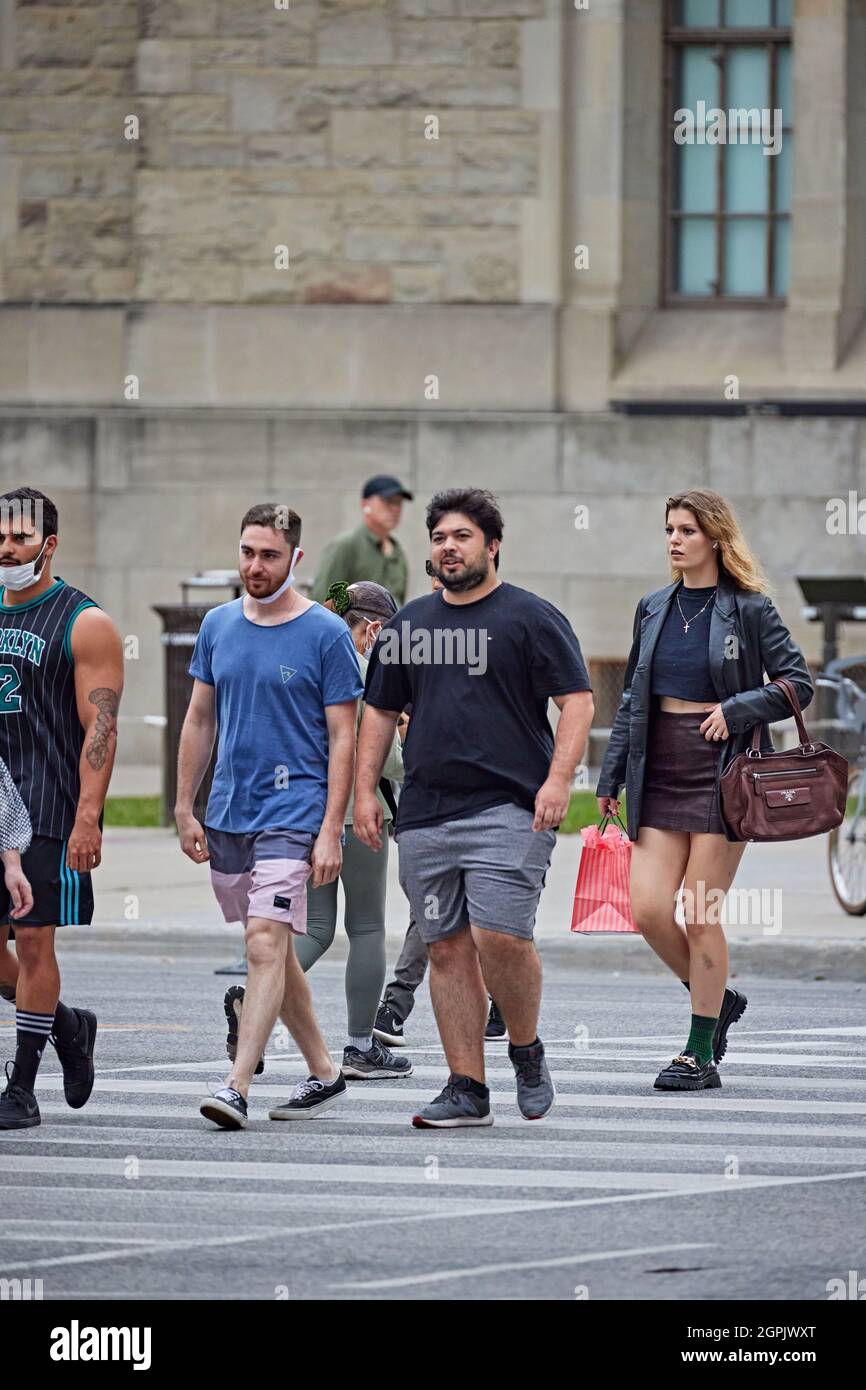 Toronto cyclists and pedestrians Stock Photo - Alamy