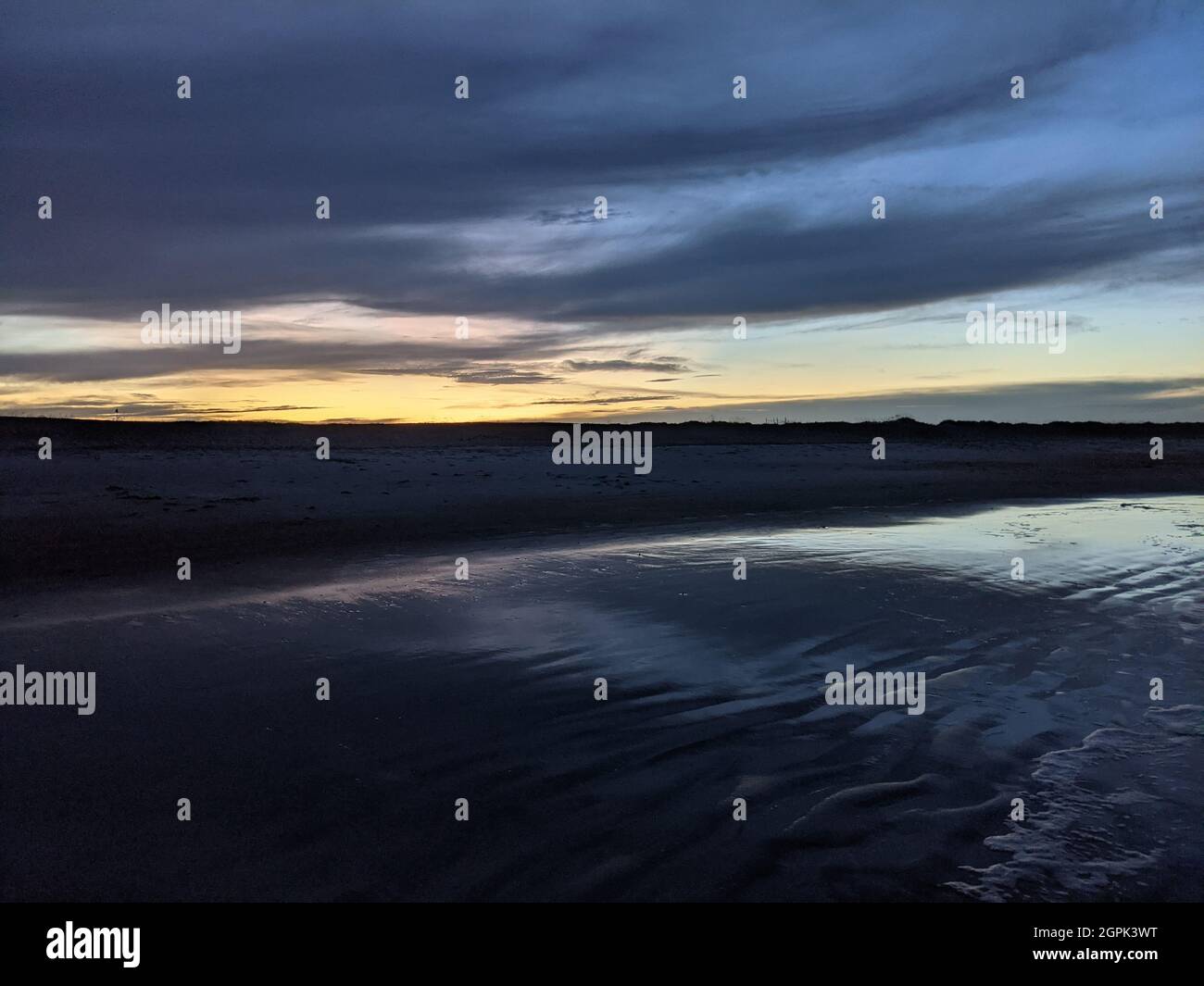 Evening ocean hi-res stock photography and images - Alamy