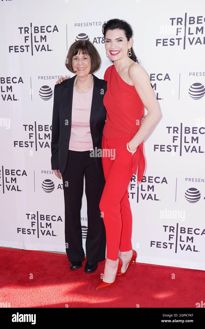 Lieutenant colonel nancy jaax hi-res stock photography and images - Alamy