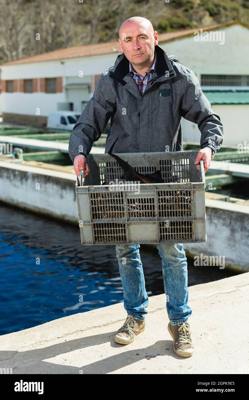 Aquaculture fish farm activity hi-res stock photography and images - Alamy
