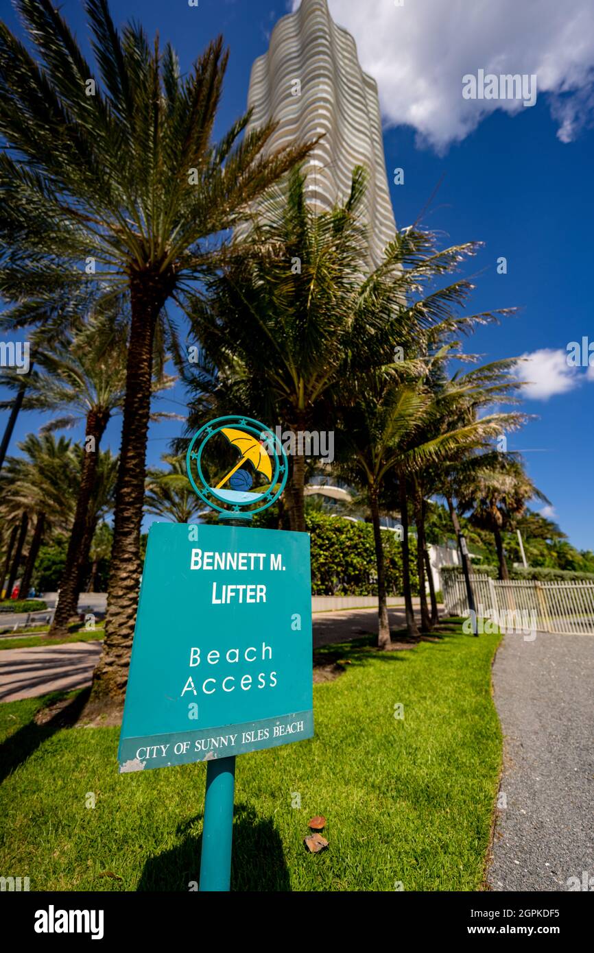 Bennett beach hi-res stock photography and images - Alamy