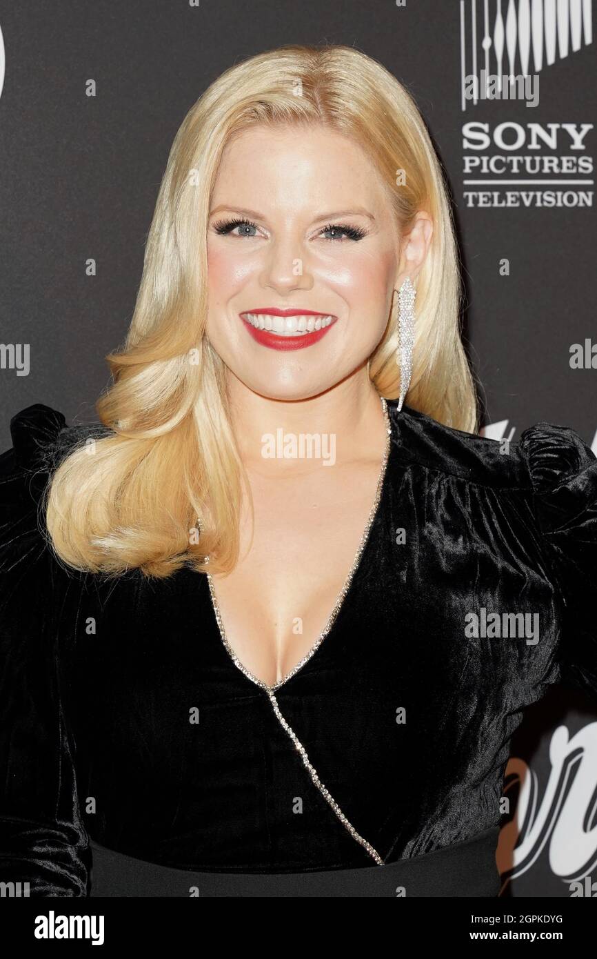 New York - NY - 20191007-Premiere of Lifetime`s Patsy and Loretta ...