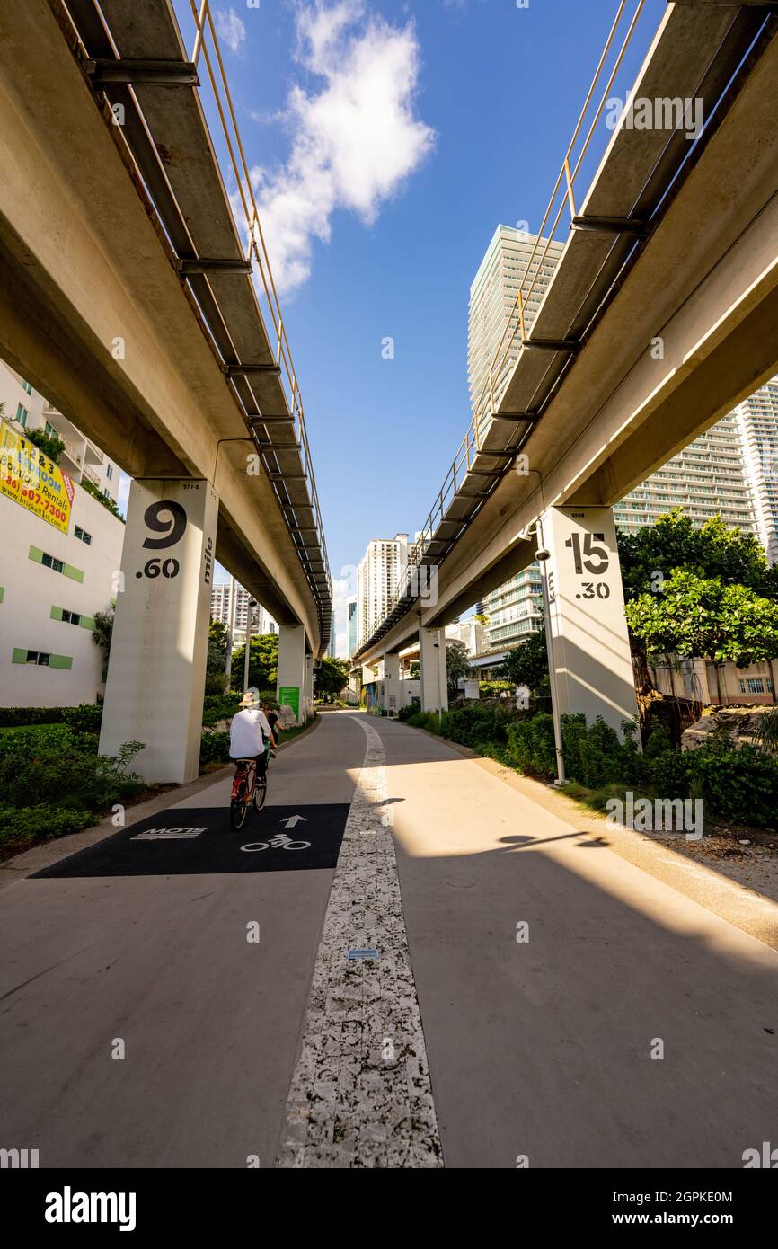 Underline miami metrorail hi-res stock photography and images - Alamy