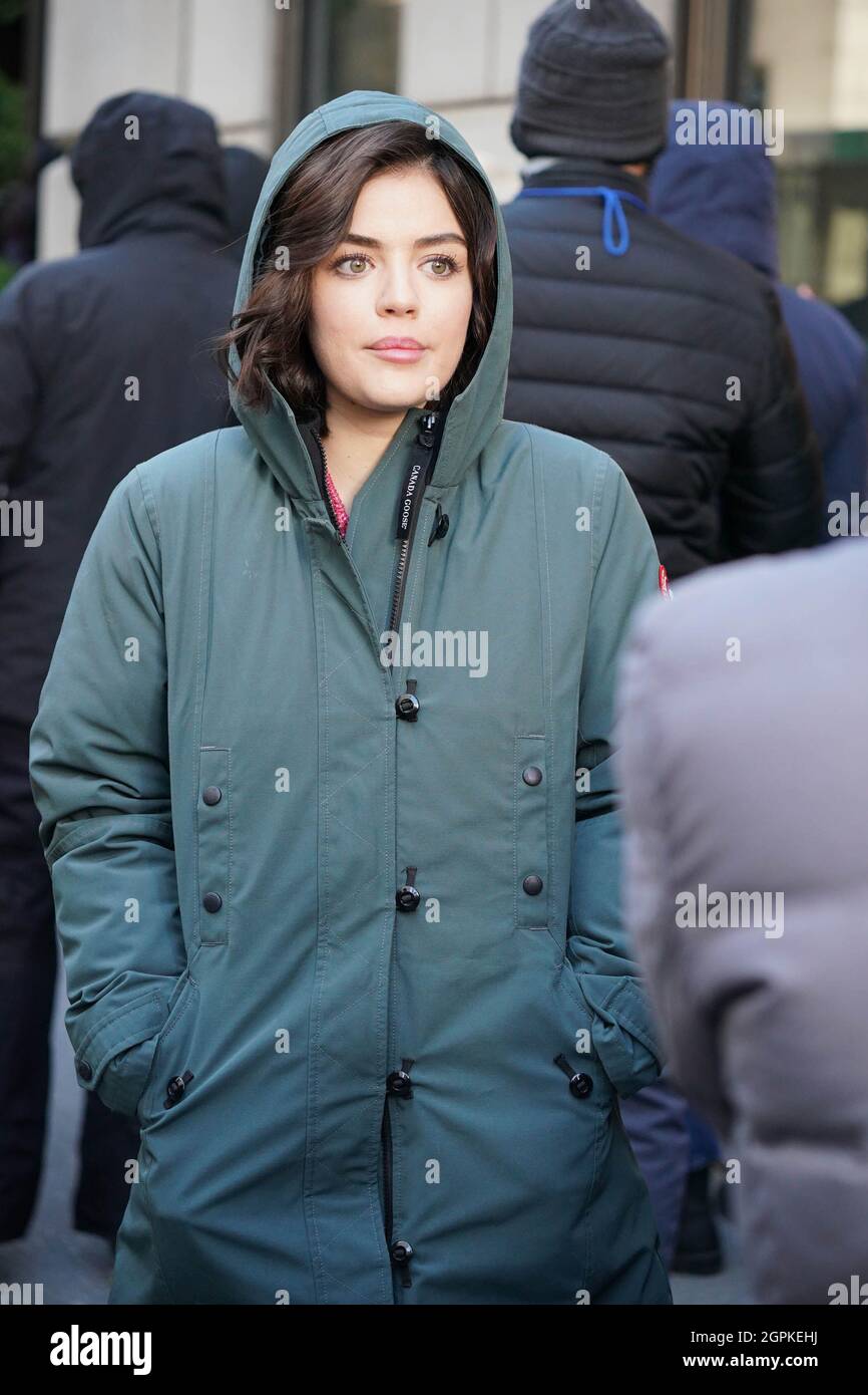 New York - NY - 20190326-Katy Keene Filming in Manhattan -PICTURED ...