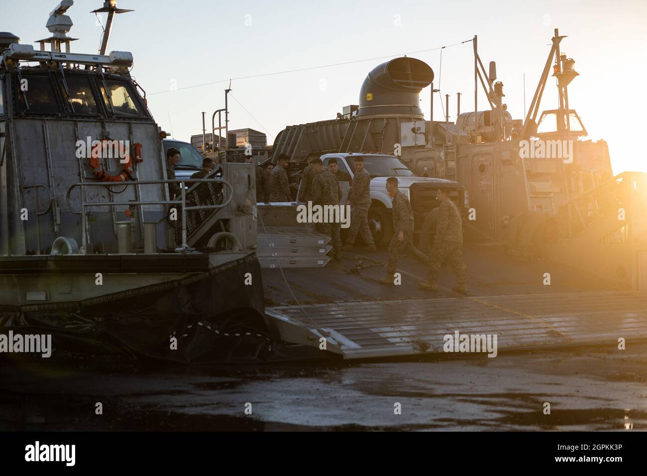 U.S. Marines from the Chemical/Biological Instant Response Force (CBIRF ...