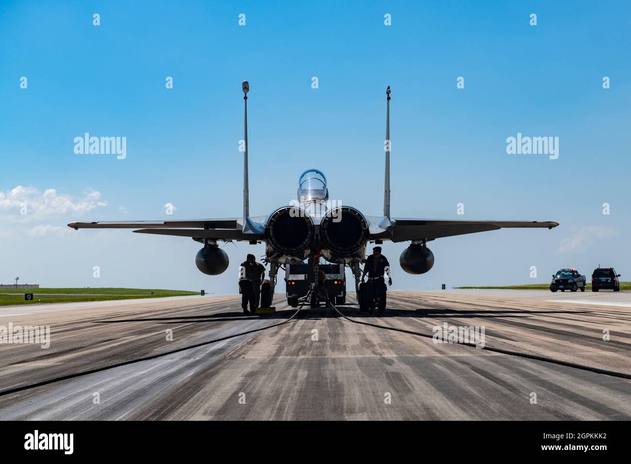U.S. Air Force Airmen assigned to the 18th Aircraft Maintenance ...
