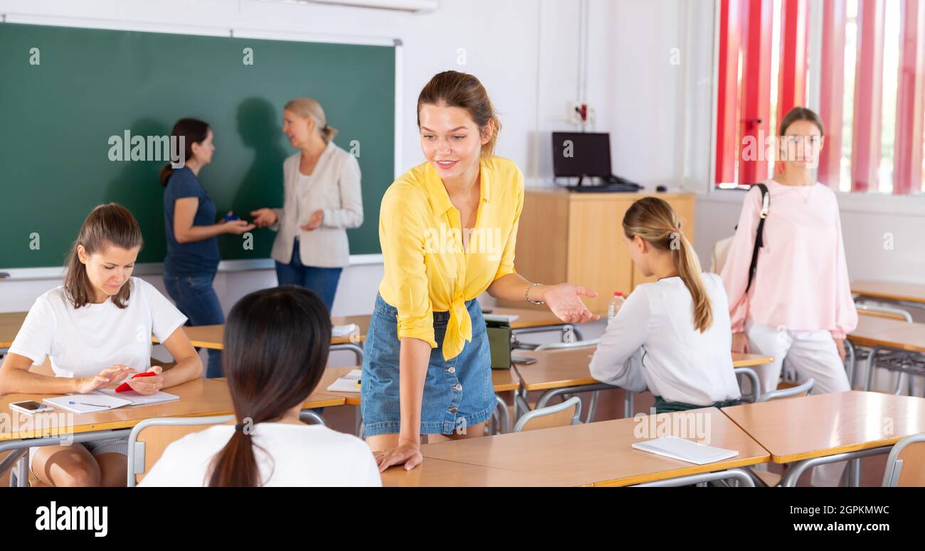 Students during recess between lectures Stock Photo - Alamy